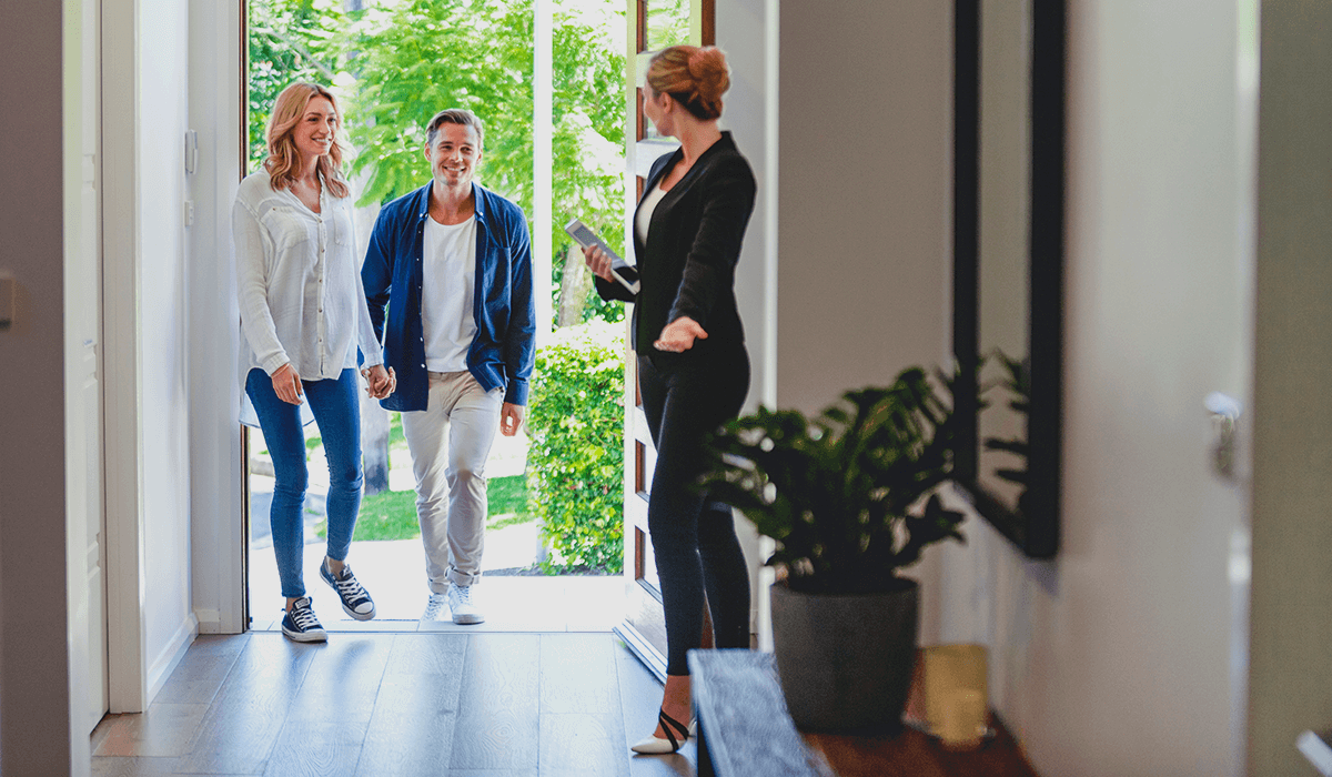 The Top 10 Ways to Get Real Estate Clients | Simply Business