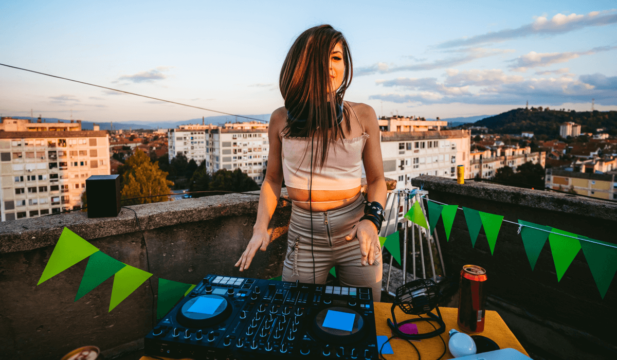 How to Become a DJ: Check Out Our Ultimate Guide | Simply Business