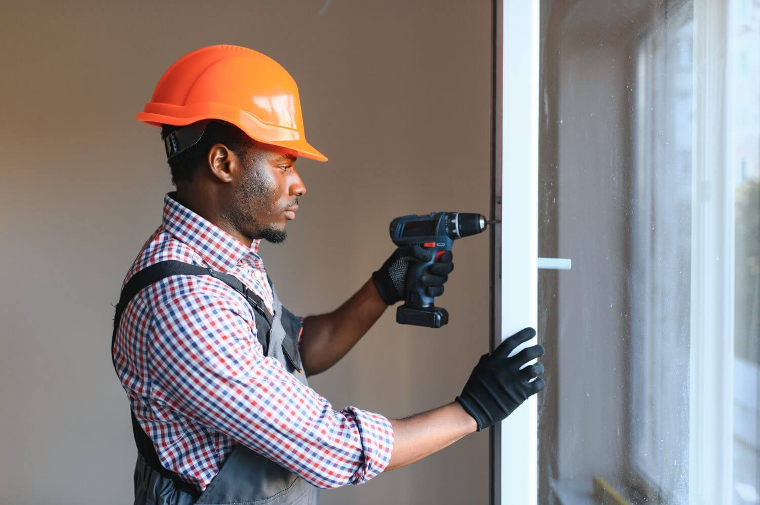 Handyman Tips for Peak Seasons | Simply Business